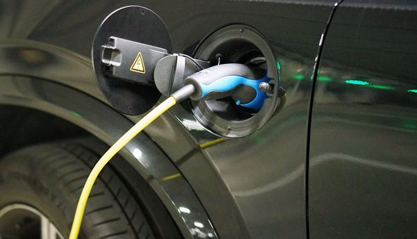 Webasto launches Webasto Go mobile EV charger in US, Canada ...
